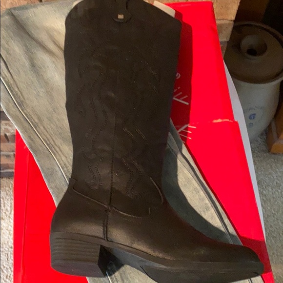 True Craft | Shoes | True Craft Pullon Boots Nib | Poshmark